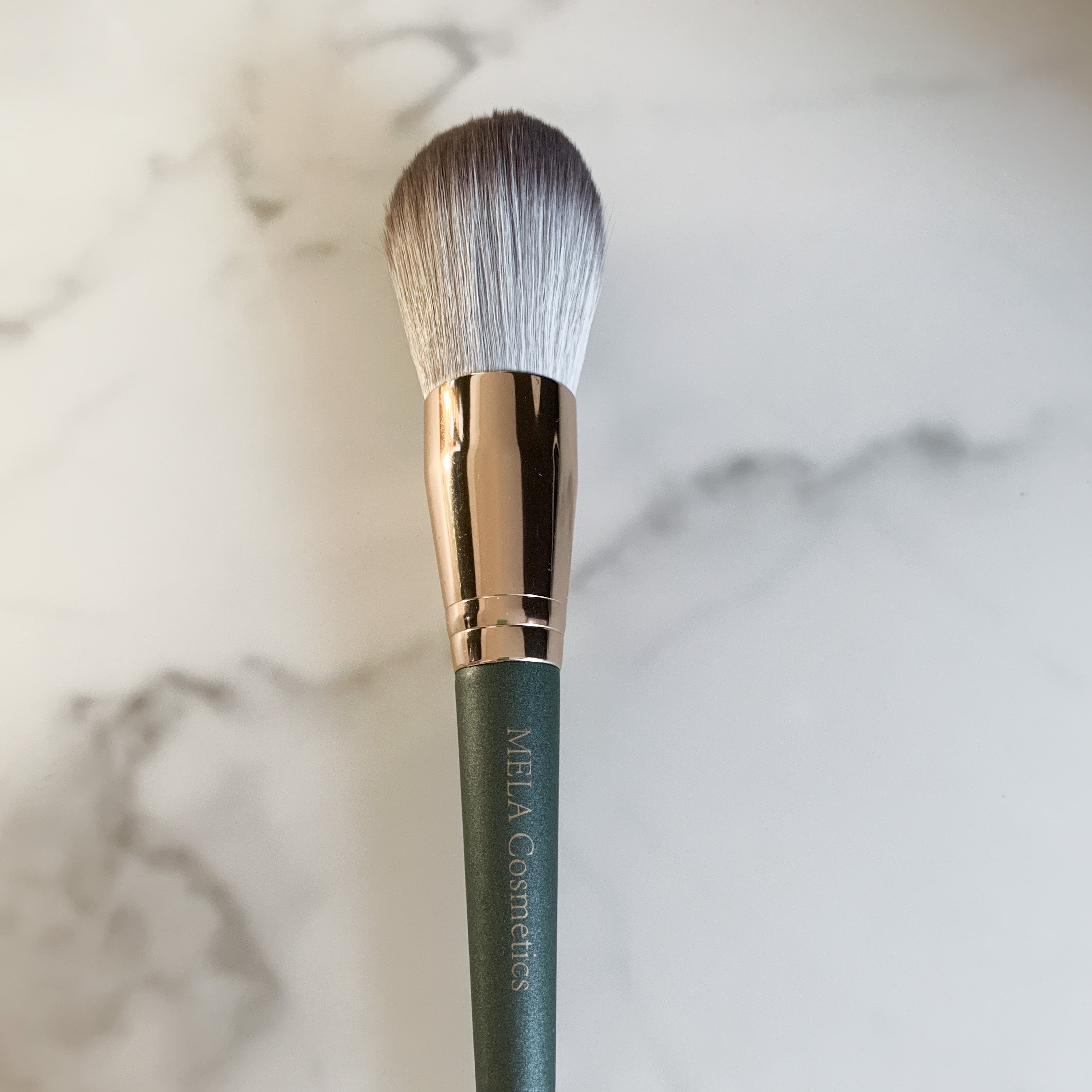 MC Powder Brush – melacosmetics