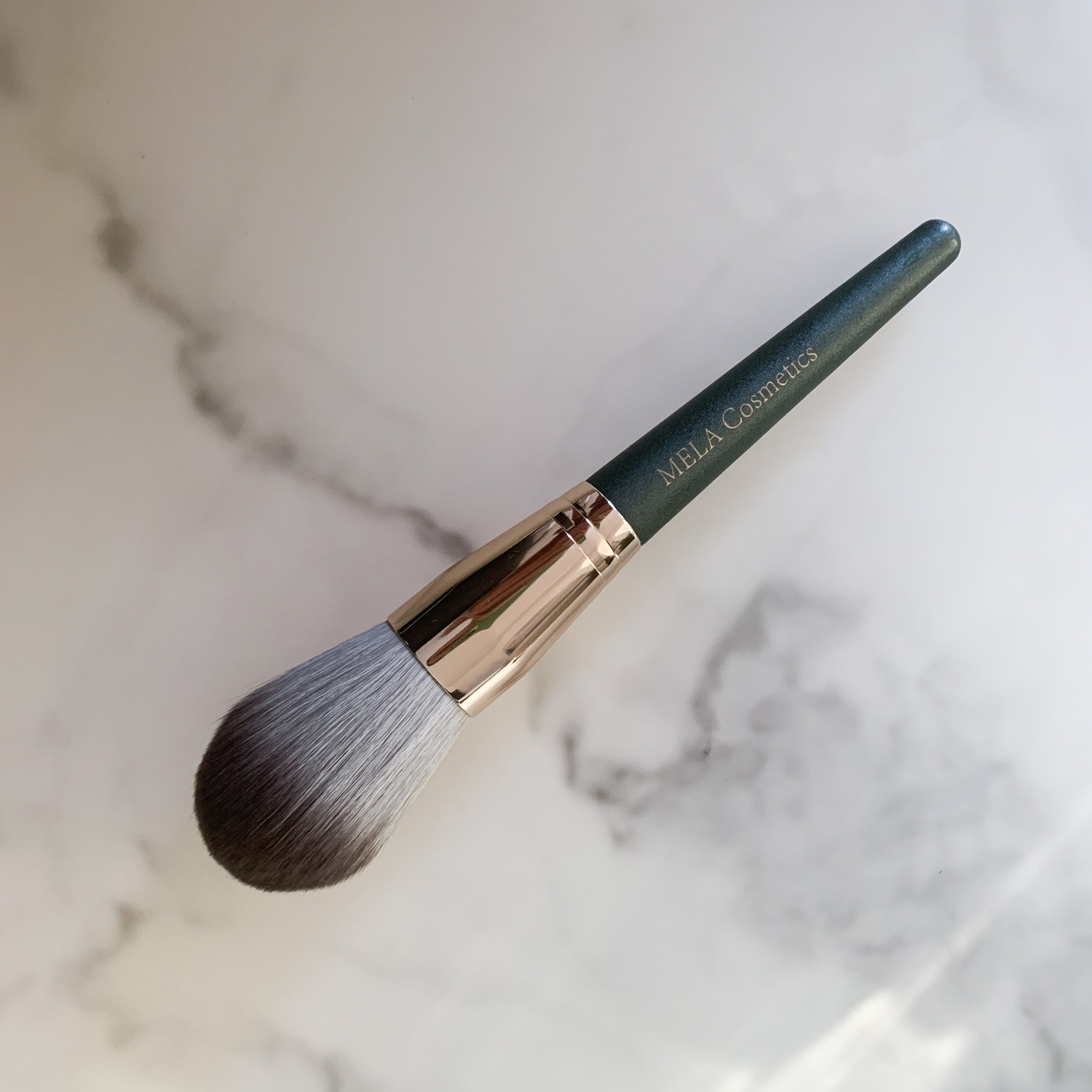 MC Powder Brush – melacosmetics